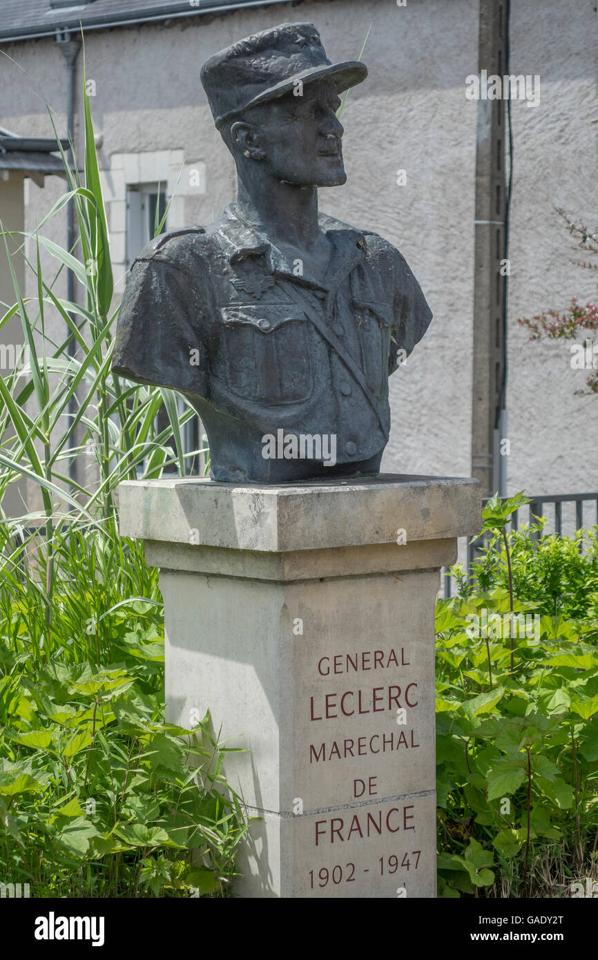 General leclerc statue hi-res stock photography and images - Alamy