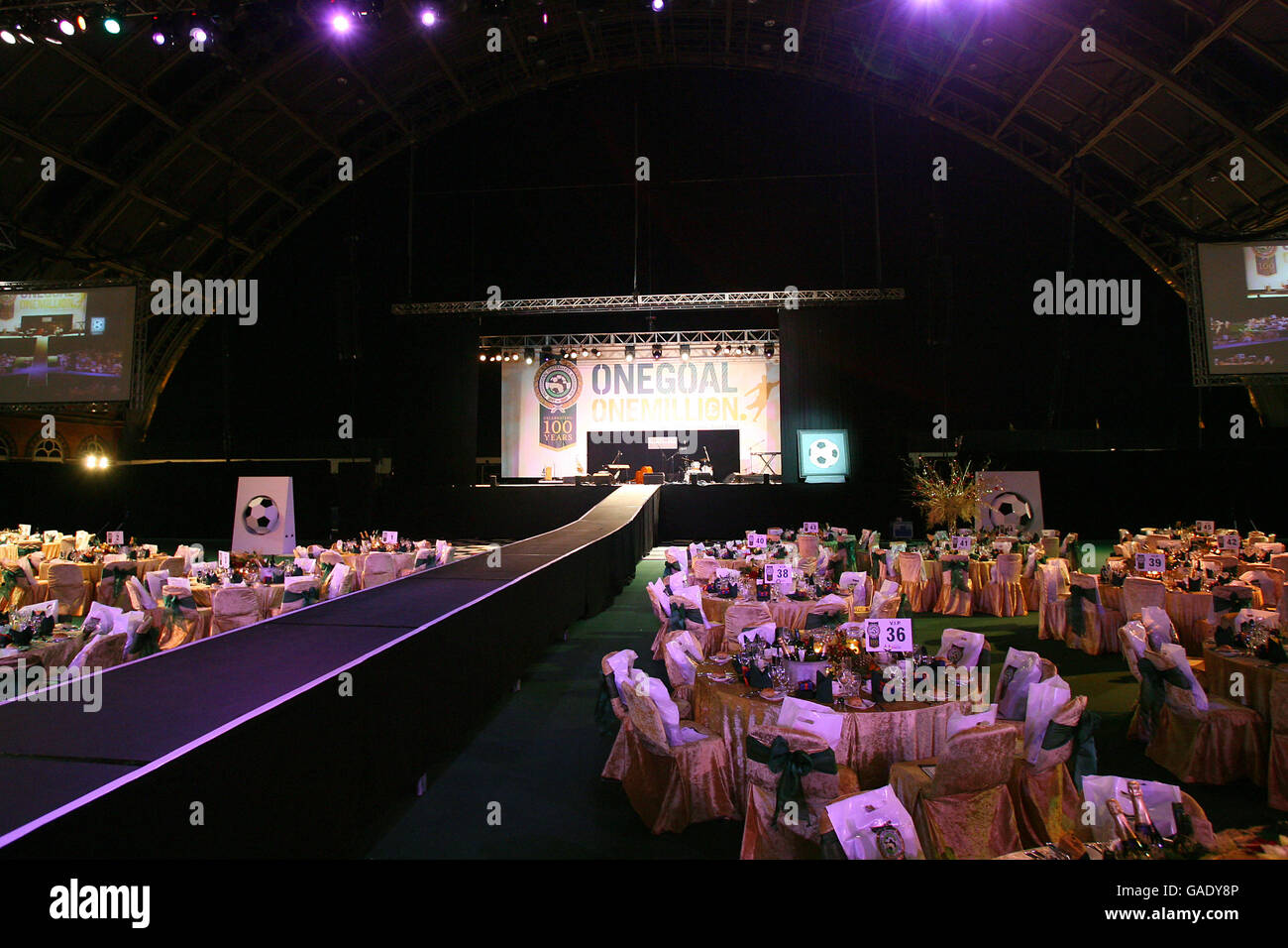 Pfa Gala Dinner High Resolution Stock Photography and Images - Alamy