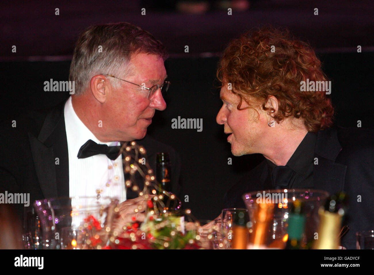 Simply red frontman hi-res stock photography and images - Alamy