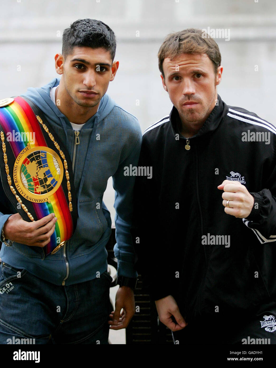 Amir Khan (left) & Graham Earl pose for a head-to-head photo-call ...