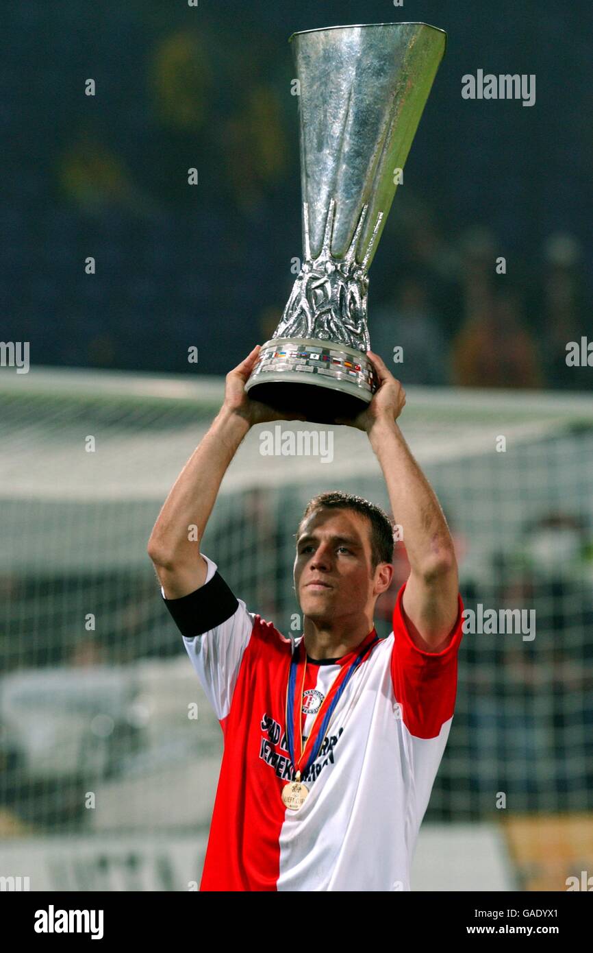 Feyenoord borussia dortmund uefa cup hi-res stock photography and ...