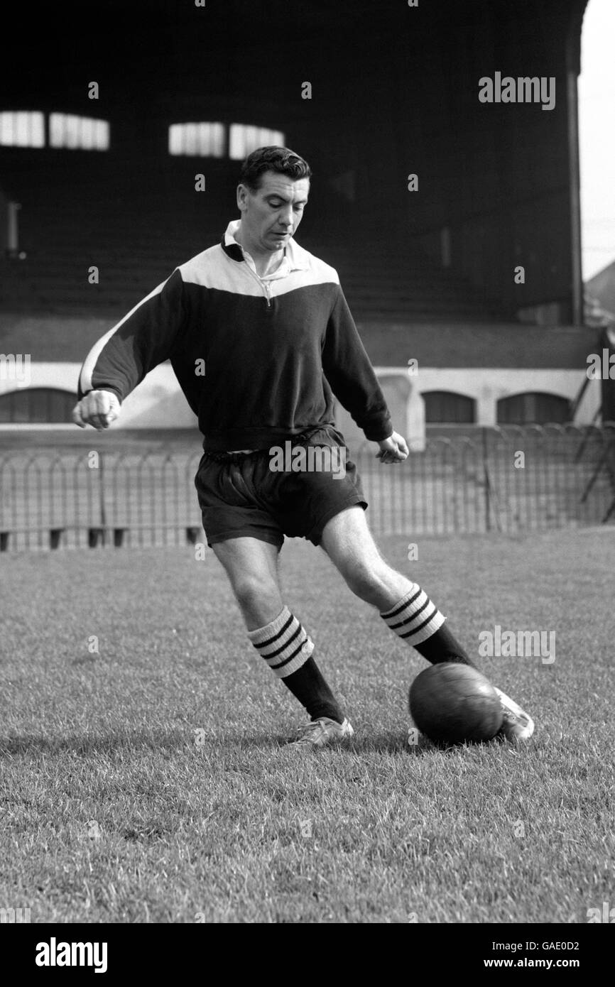 Johnny haynes hi-res stock photography and images - Alamy