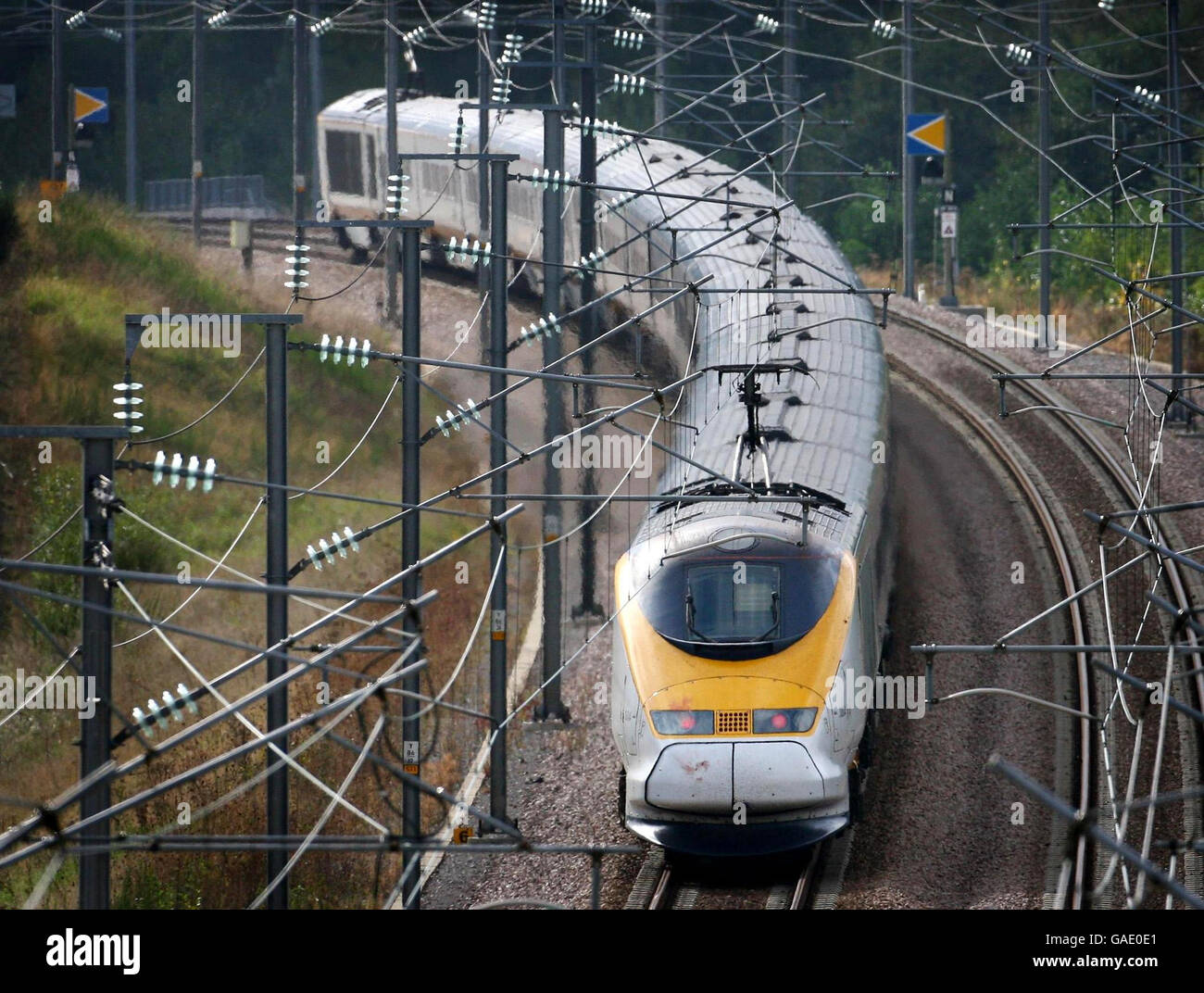 News transport eurostar hi-res stock photography and images - Alamy