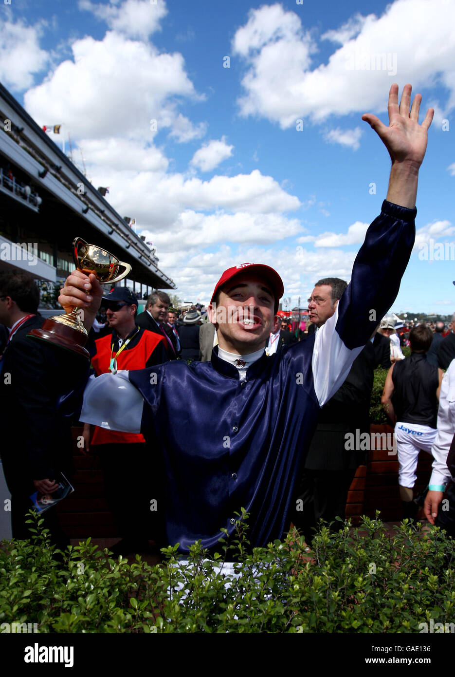 2007 melbourne cup hi-res stock photography and images - Alamy