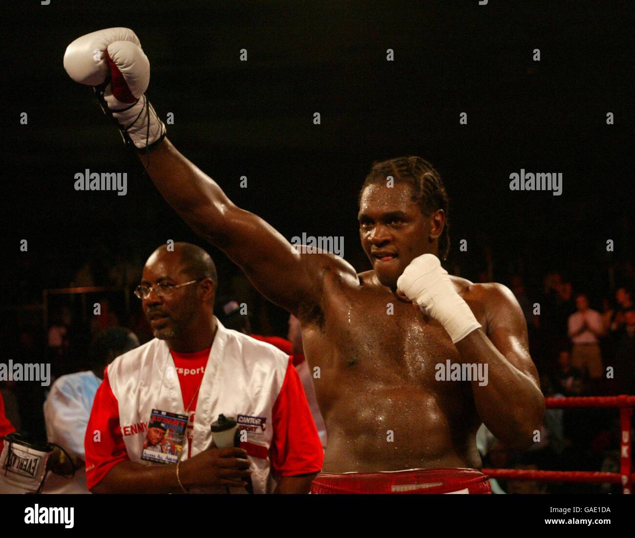Audley harrison celebrates his ponts win over dominic negus hi-res ...