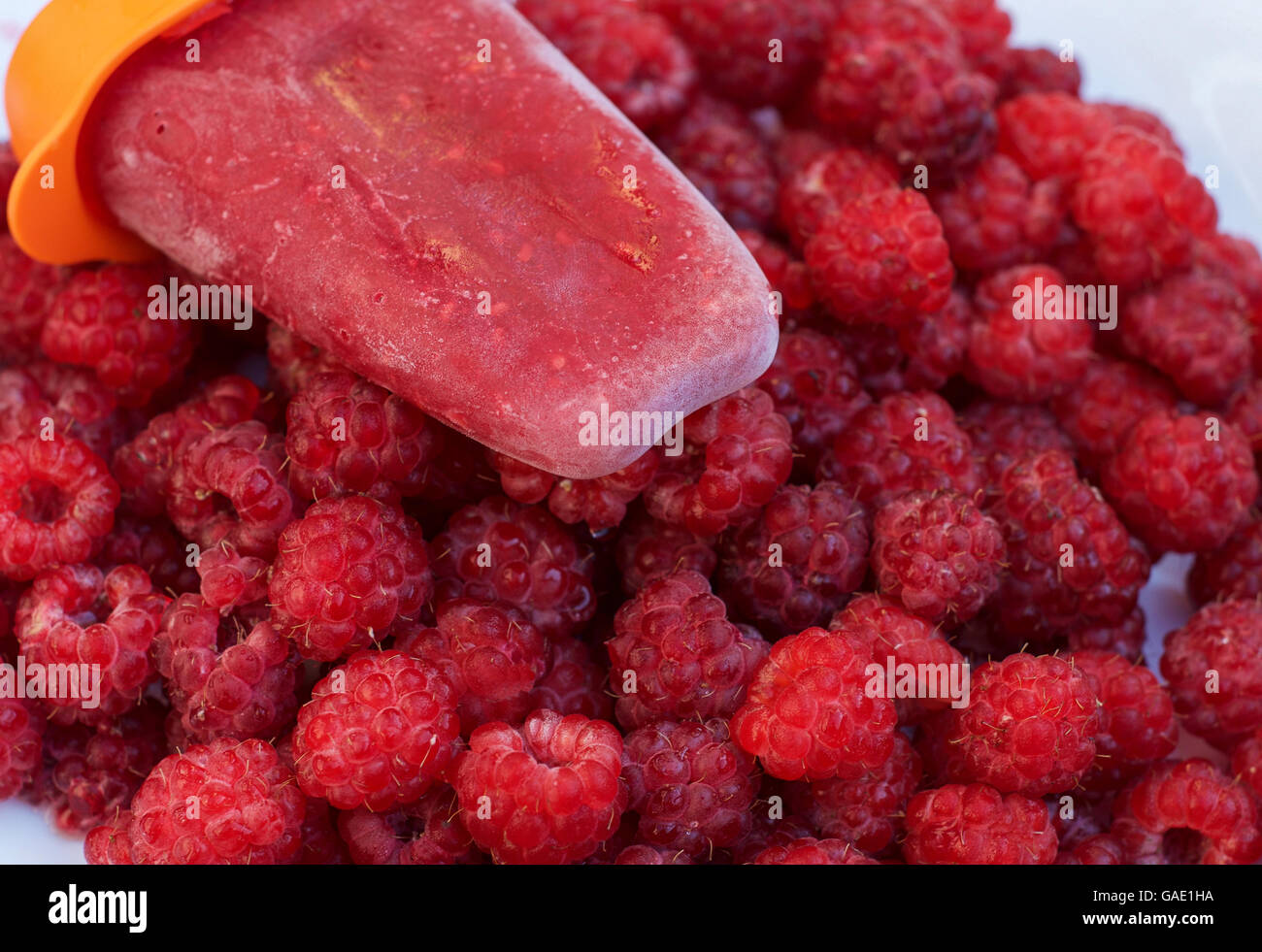 Berry yoghurt ice cream stick hi-res stock photography and images - Alamy