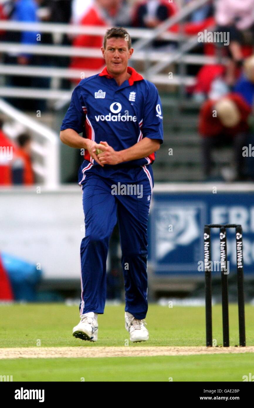 Cricket - Natwest Series - England v India. Ashley Giles, England Stock ...