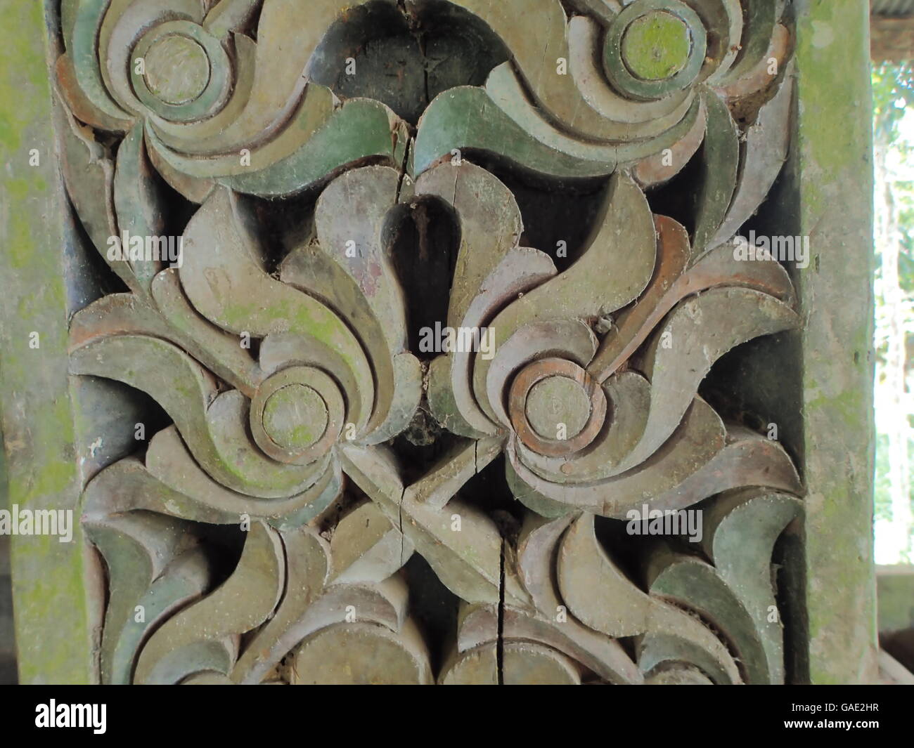 Philippines. 04th July, 2016. Intricate wood carvings are visibly seen ...
