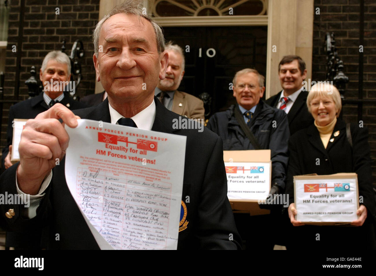 Holds one sheet signatures forms part 107 hi-res stock photography and ...