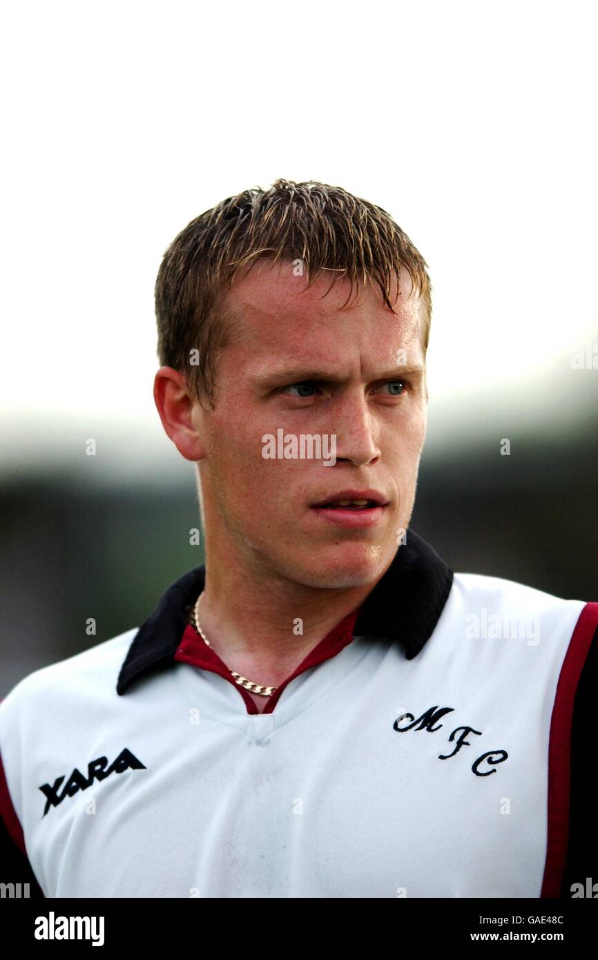 Shaun Hutchison's Instagram, Twitter & Facebook on IDCrawl