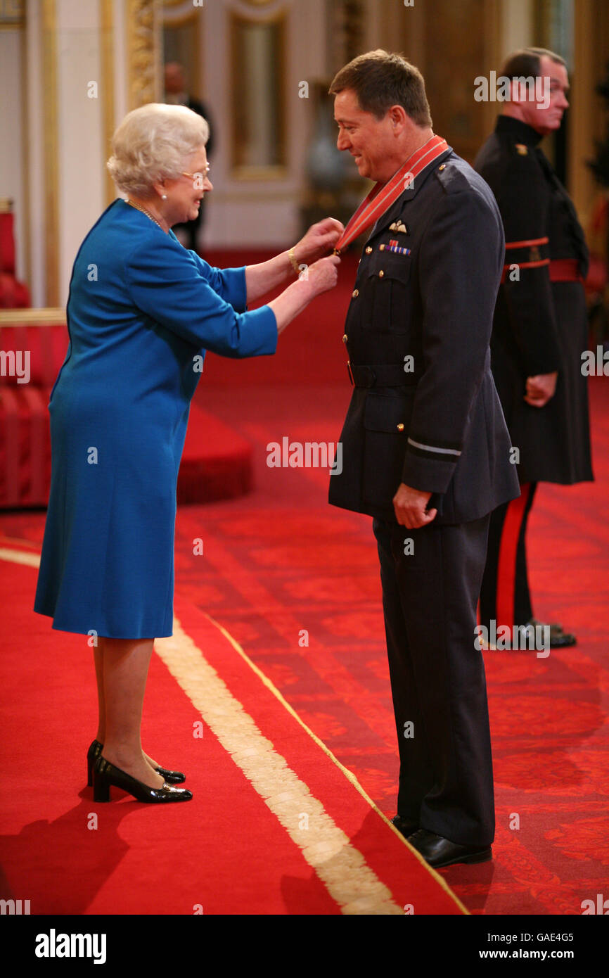 Air commodore gregory bagwell hi-res stock photography and images - Alamy