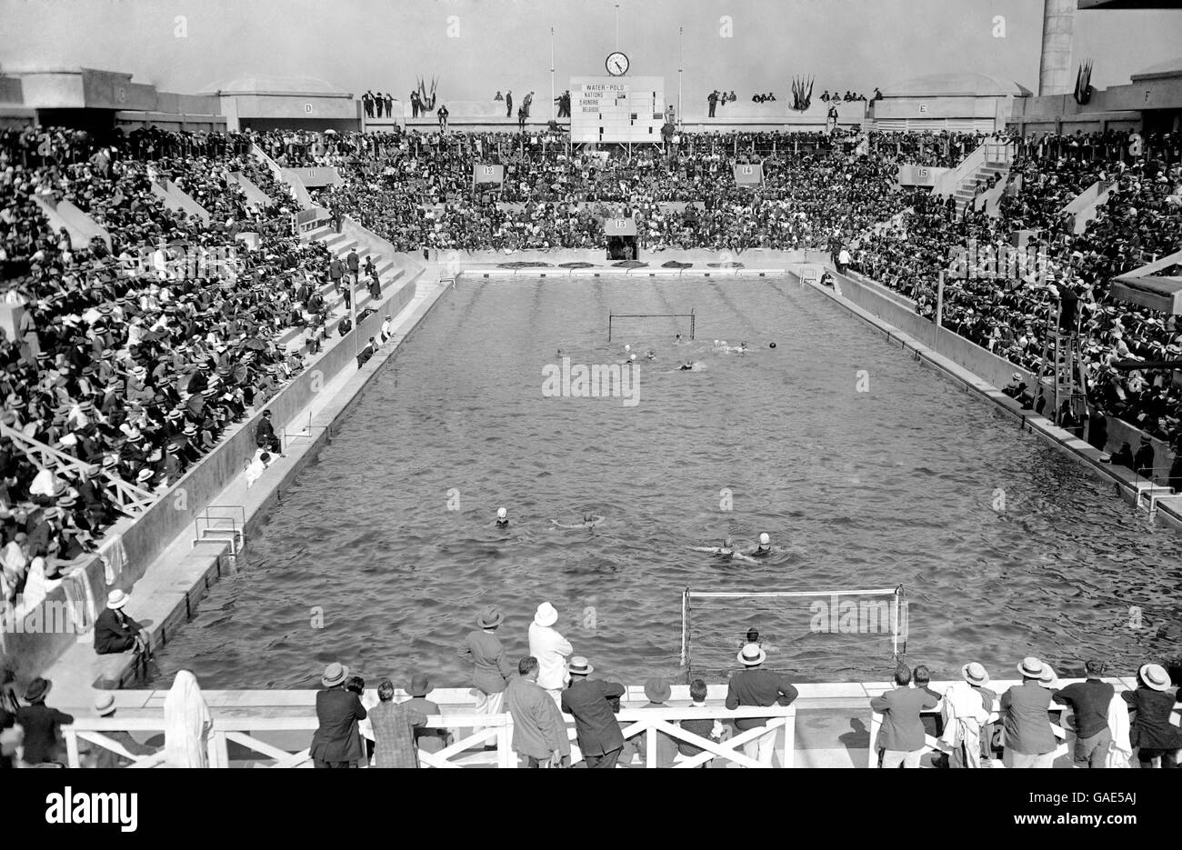 1924 olympic swimming hi-res stock photography and images - Alamy