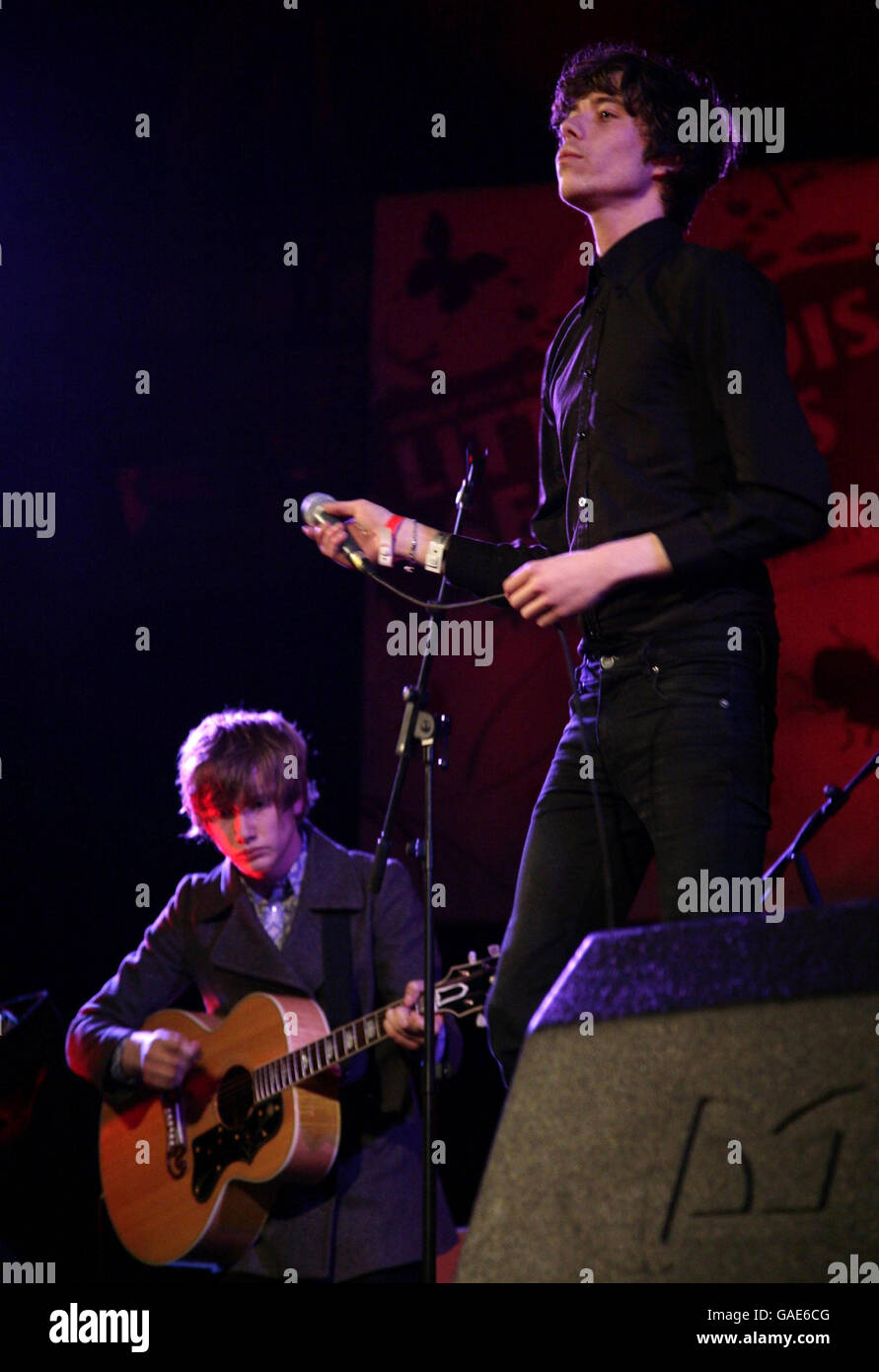 Little Noise Sessions - Joe Lean & The Jing Jang Jong - London Stock ...