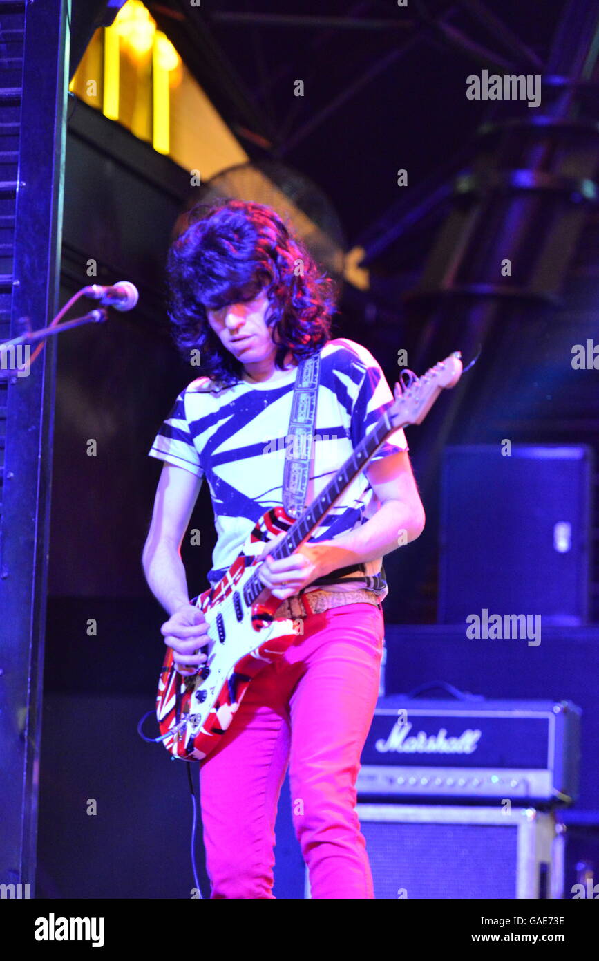 Lead guitarist playing at Fremont street in Las Vegas Stock Photo - Alamy