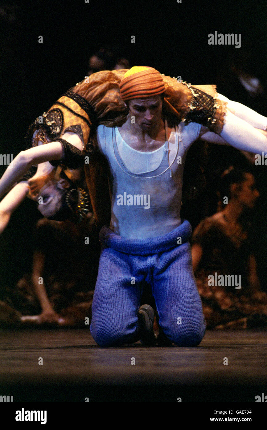 Romeo and juliet rudolf nureyev hi-res stock photography and images - Alamy