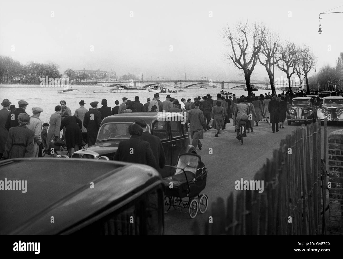 Rowing boat race practice Black and White Stock Photos & Images - Alamy
