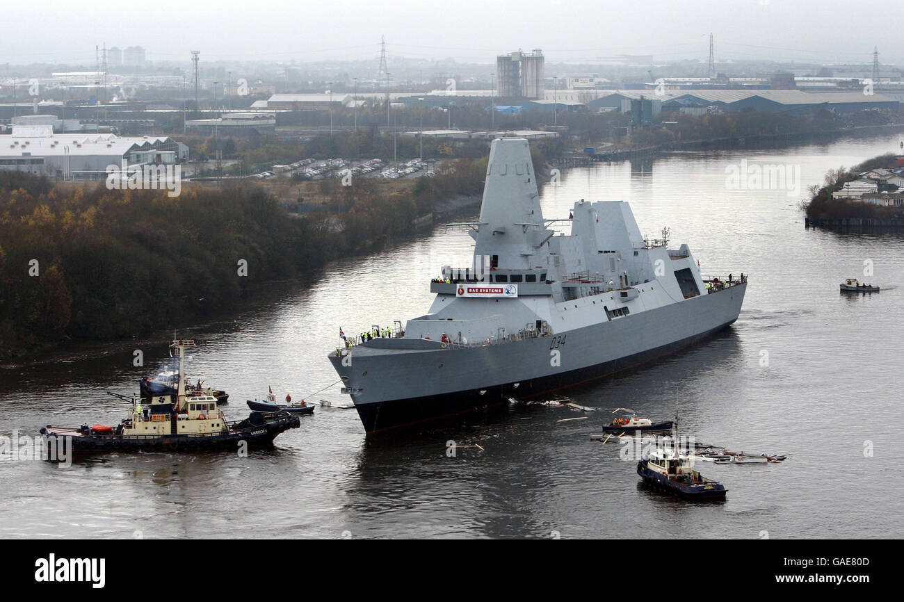 The Royal Navy's newest warship HMS Diamond is launched in the River ...