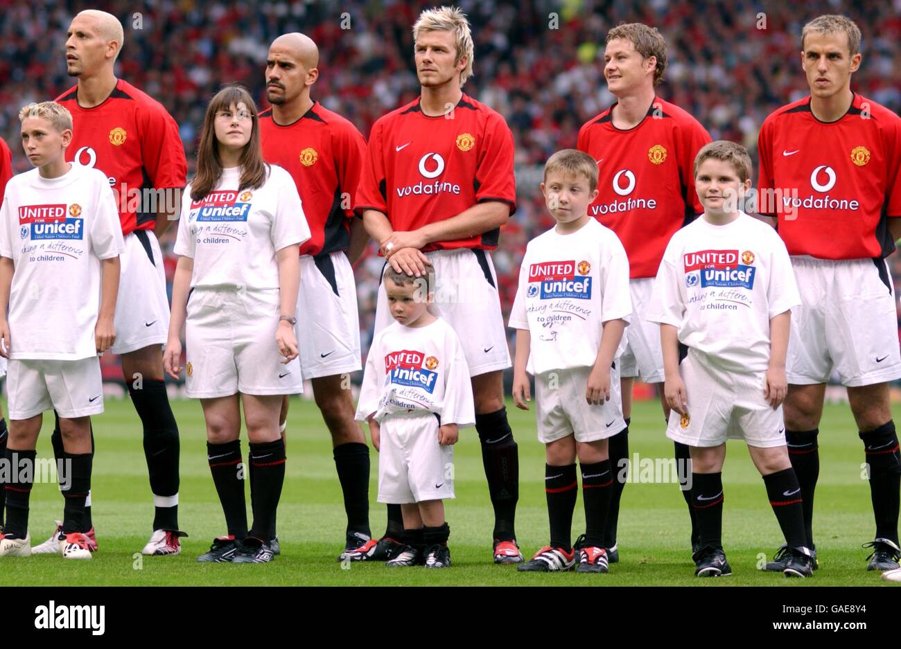 Manchester united line up before the game hi-res stock photography and ...