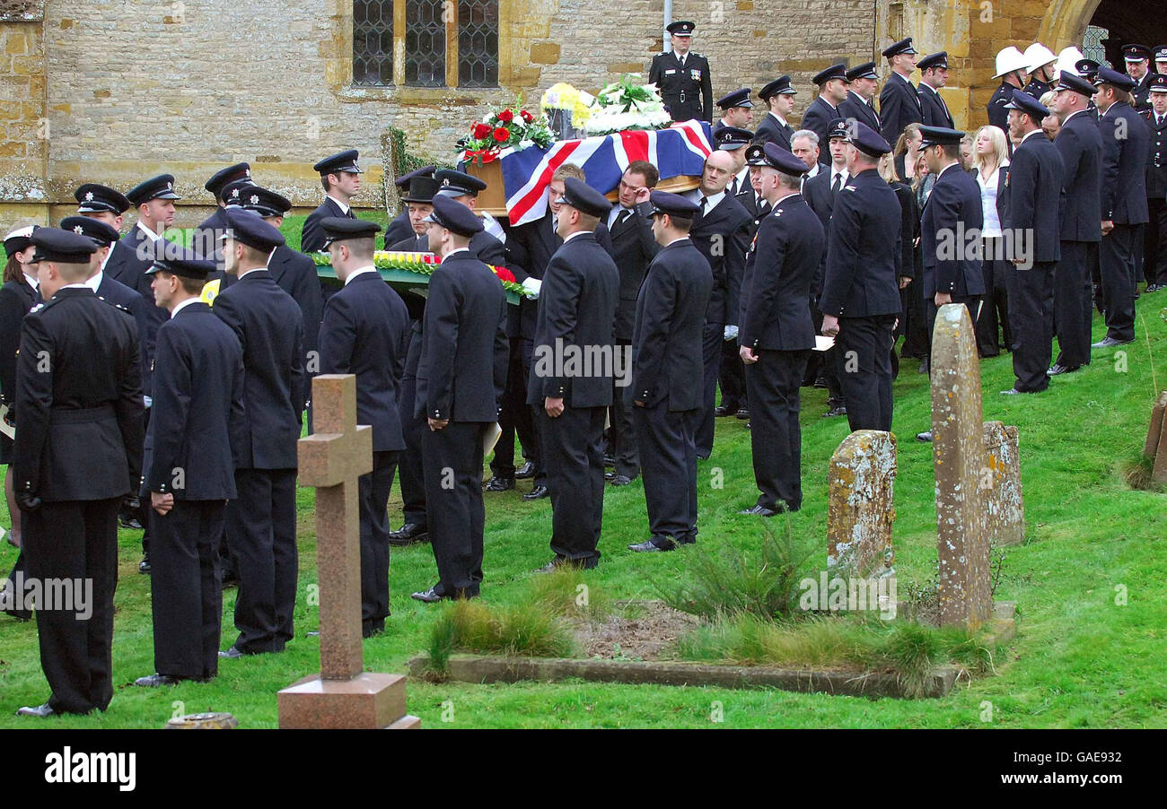 Funeral of warehouse blaze firefighter Stock Photo - Alamy