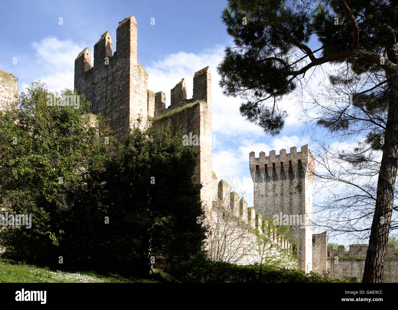 Castello or castle, Este, Colli Euganean or Euganean Hills, Padova ...