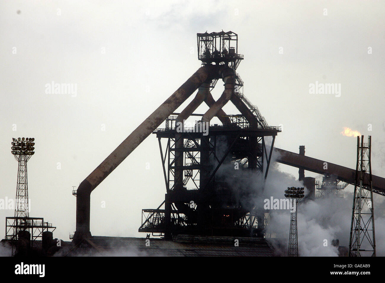 The corus steelworks redcar next to river tees hi-res stock photography ...
