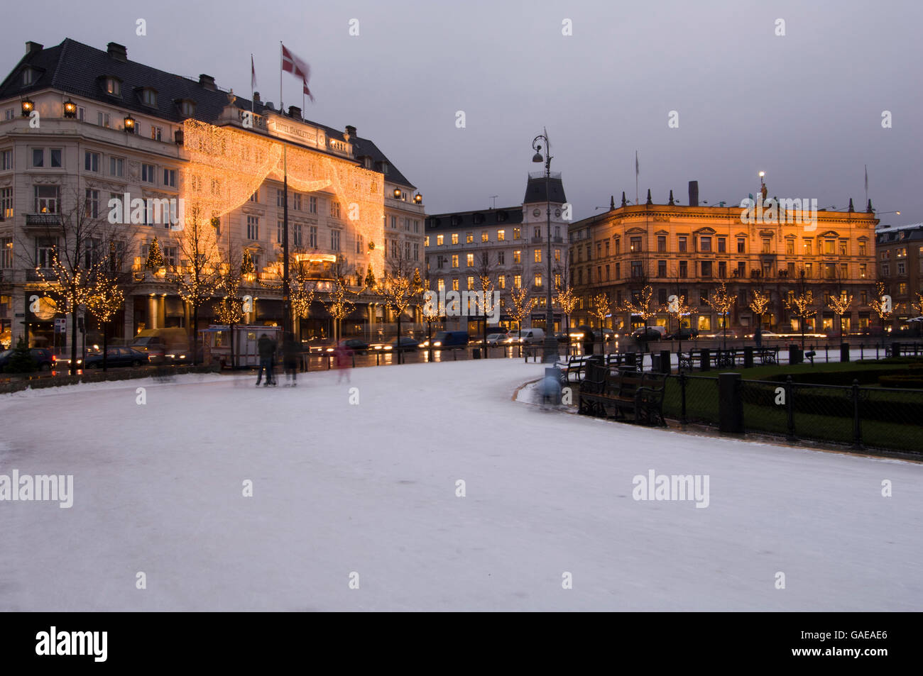 Kongens Nytorv at Christmas, Hotel d'Angleterre and skating rink ...