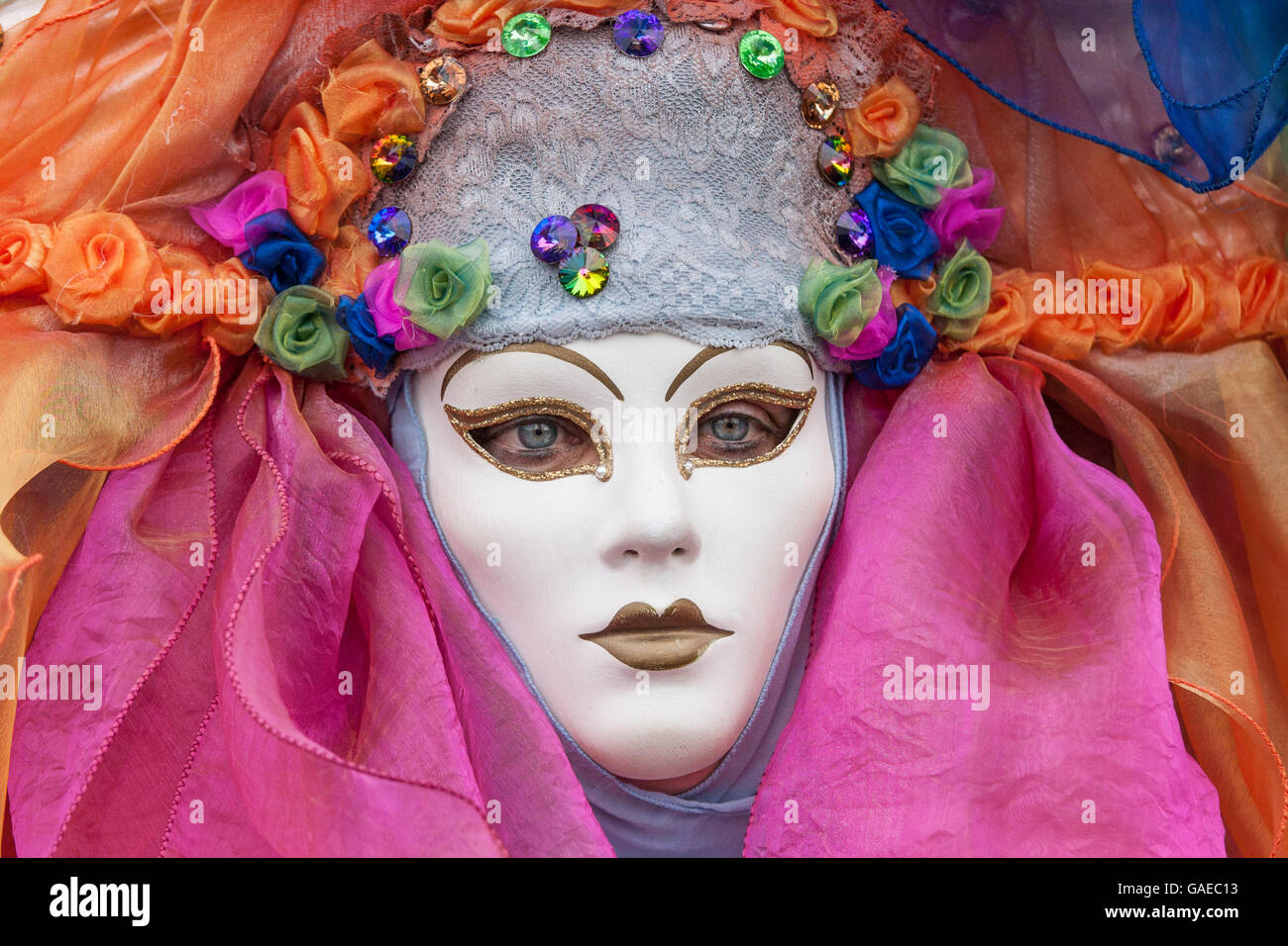 Carnival 2009; the masks around Venice arrived from Europe for the ...