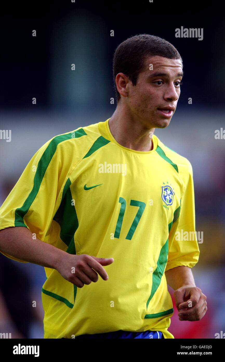 International Soccer - Under 17 Tournament - England v Brazil. Davi ...