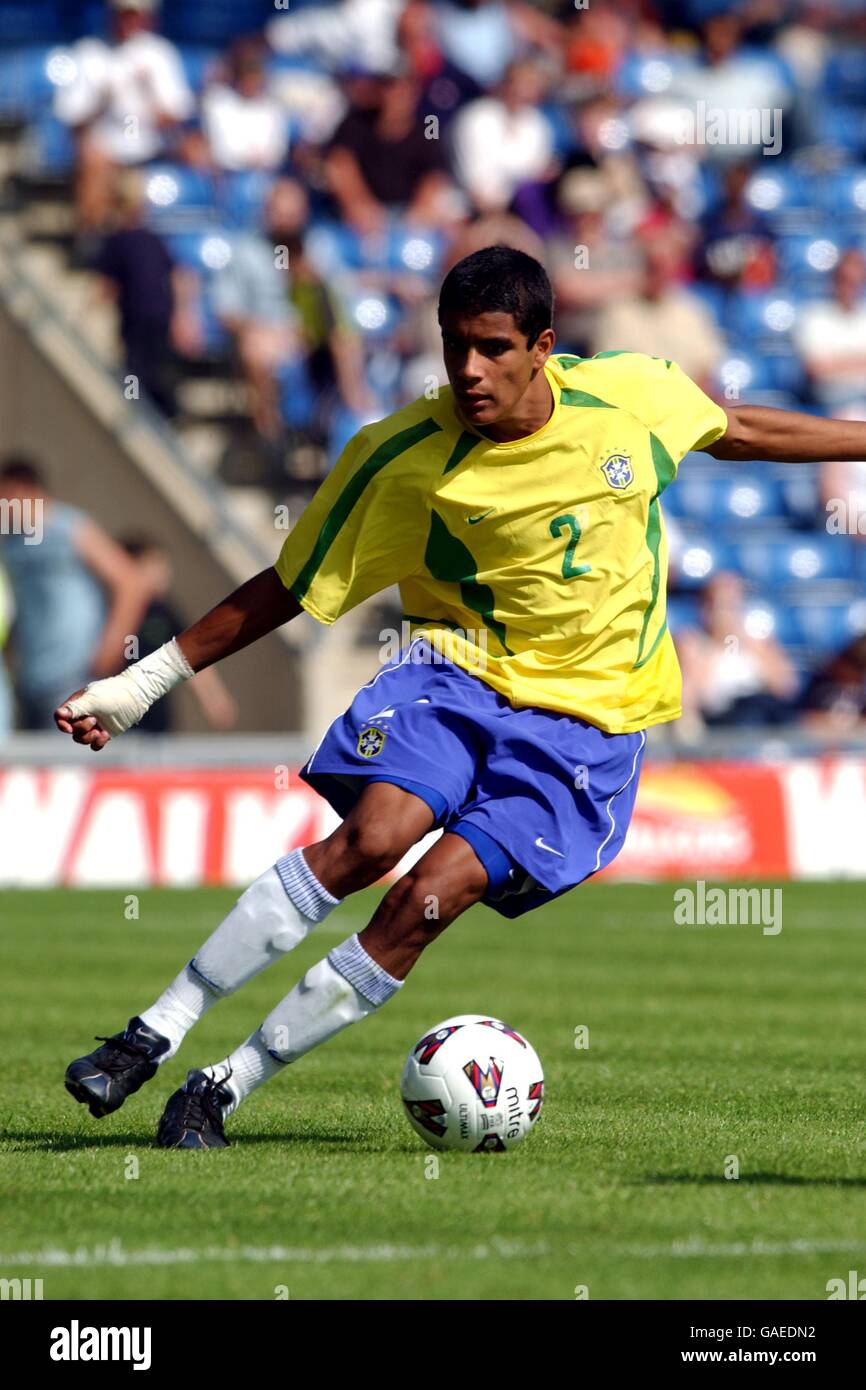 International Soccer - Under 17 Tournament - England v Brazil. Leo ...