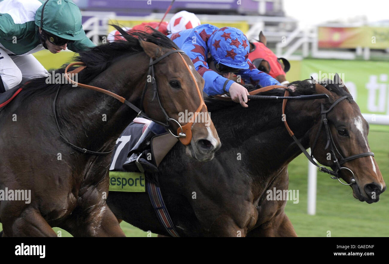 Seb Saunders on Borderlescott (right) is beaten a short head by Galeota ...