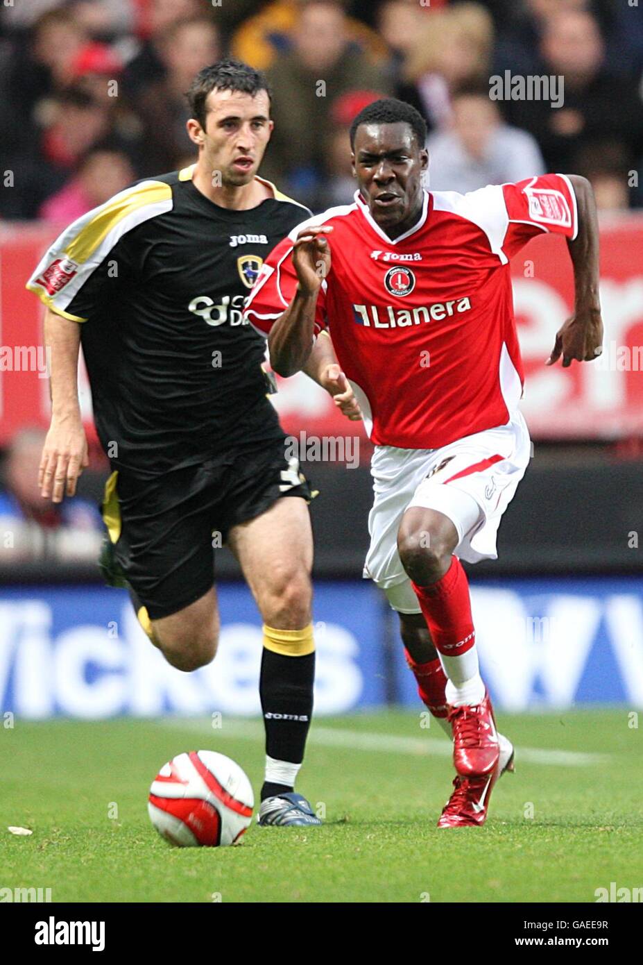 Cardiff city lloyd sam hi-res stock photography and images - Alamy