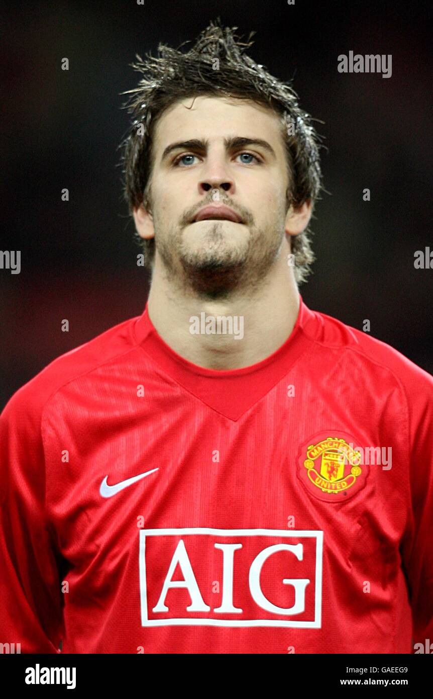 Gerard pique manchester united hi-res stock photography and images - Alamy