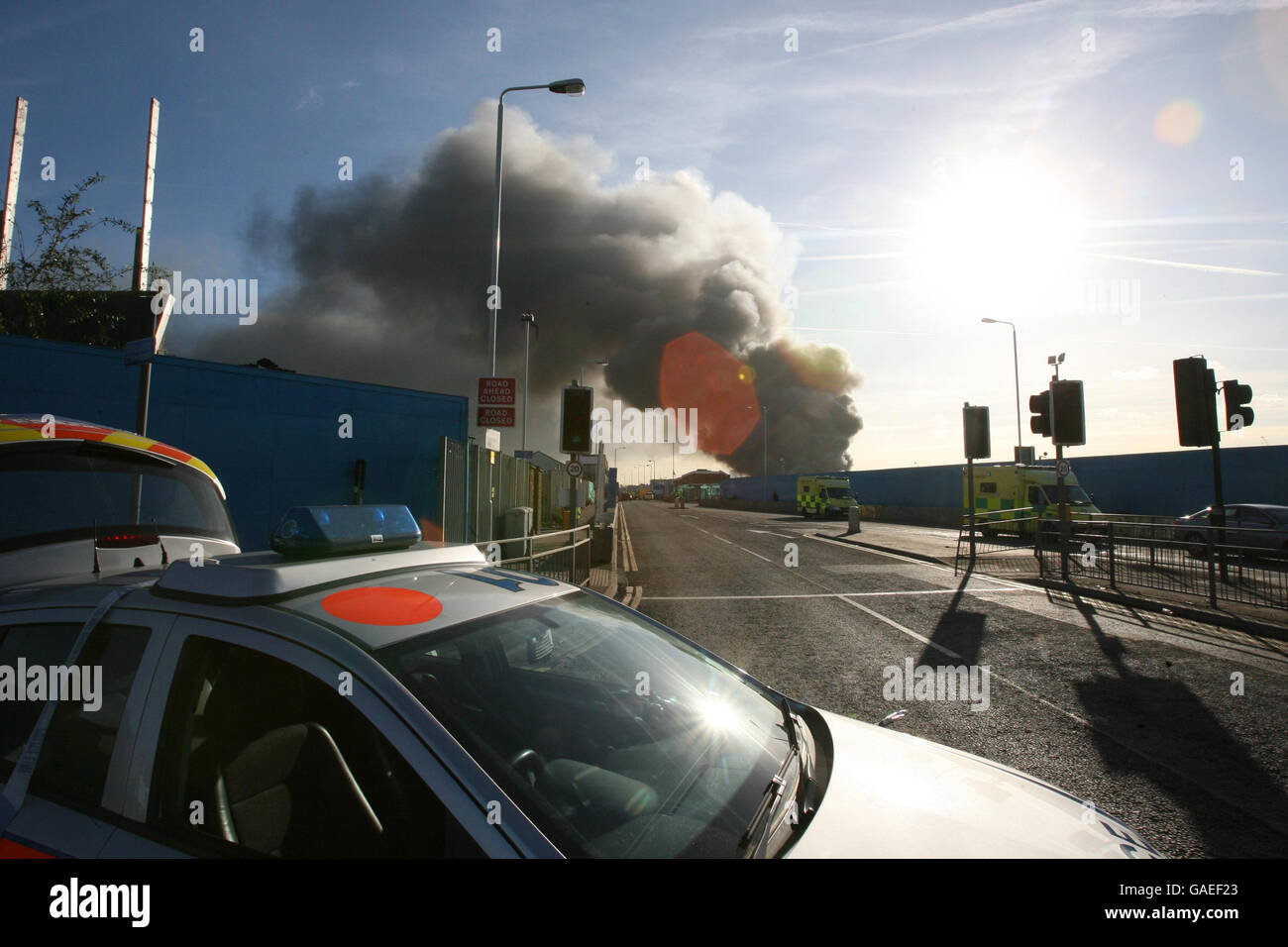 Fire stratford general view gv disaster smoke england mangpb hi-res ...