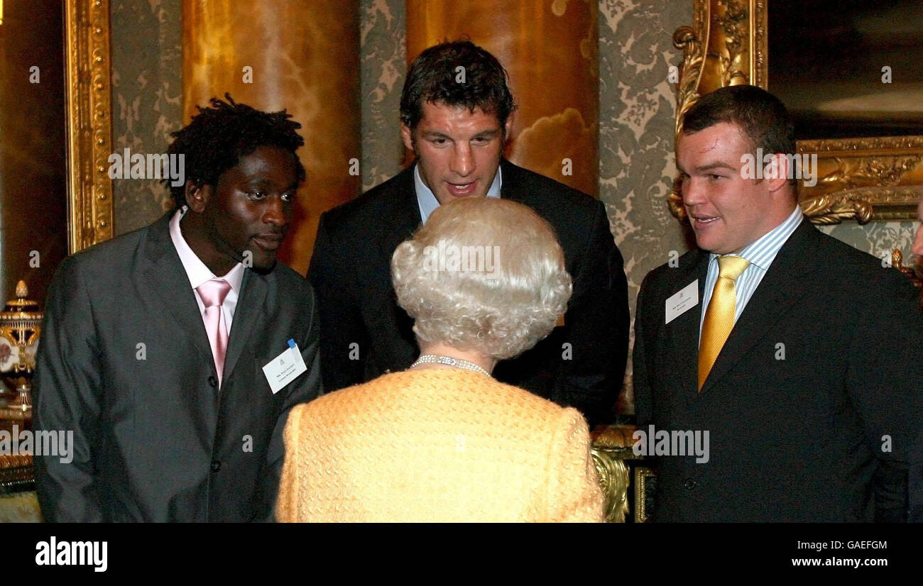 Queen elizabeth ii meets rugby players left to right paul hi-res stock ...
