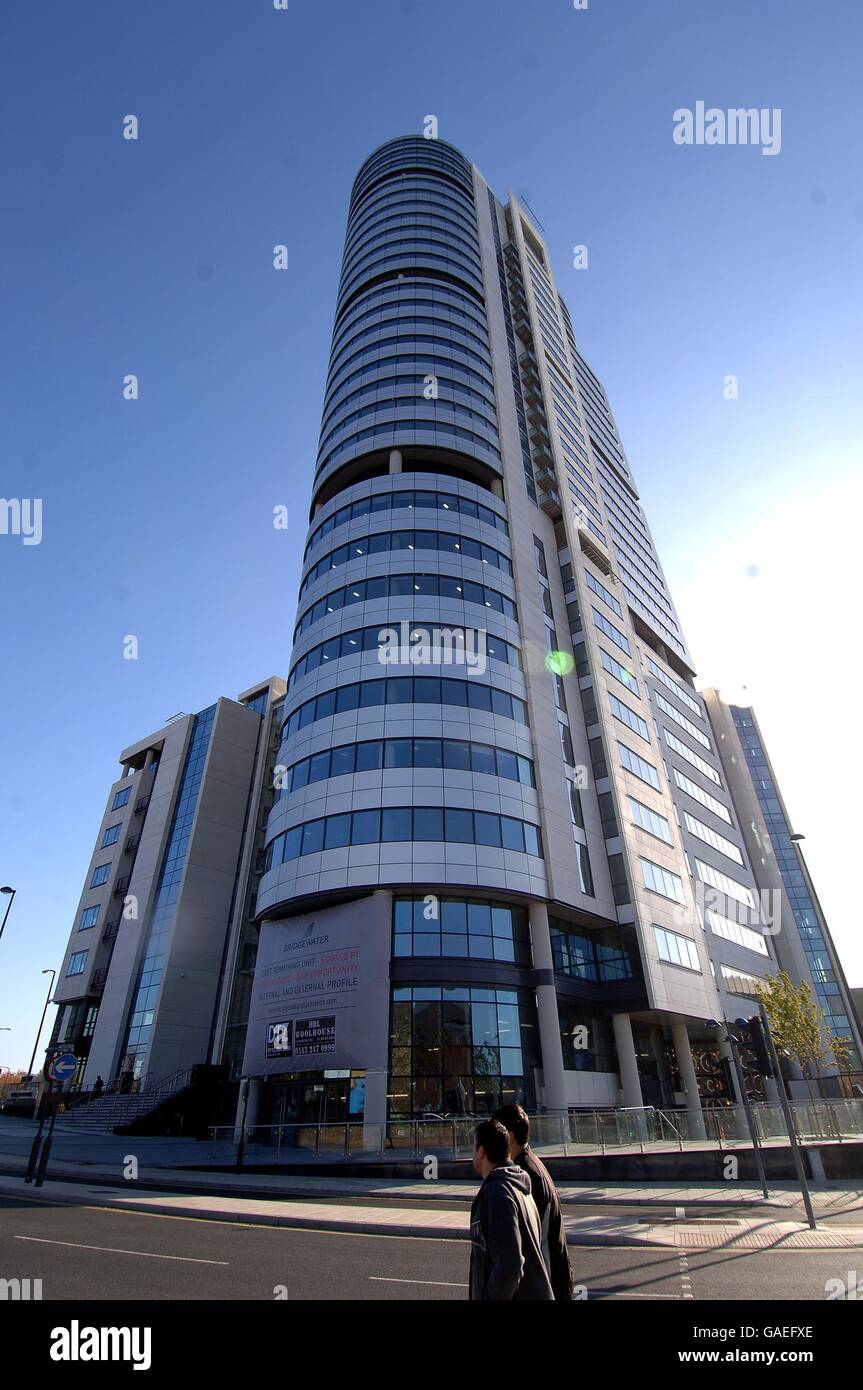 High rise buildings in leeds hi-res stock photography and images - Alamy