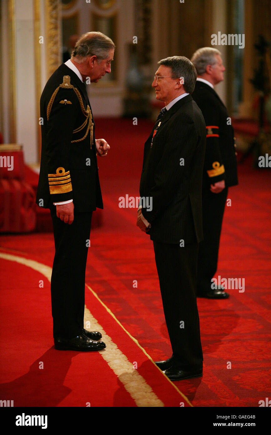 Dr. David Prior from South Wirral is made an MBE by The Prince of Wales ...