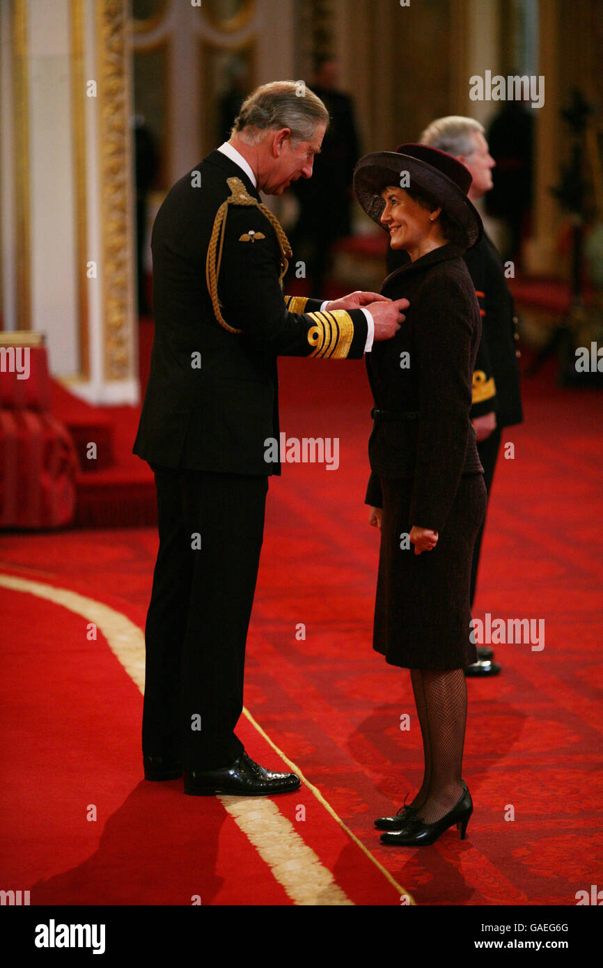 Miss Ruth Bagley from Ivybridge is made an OBE by The Prince of Wales ...