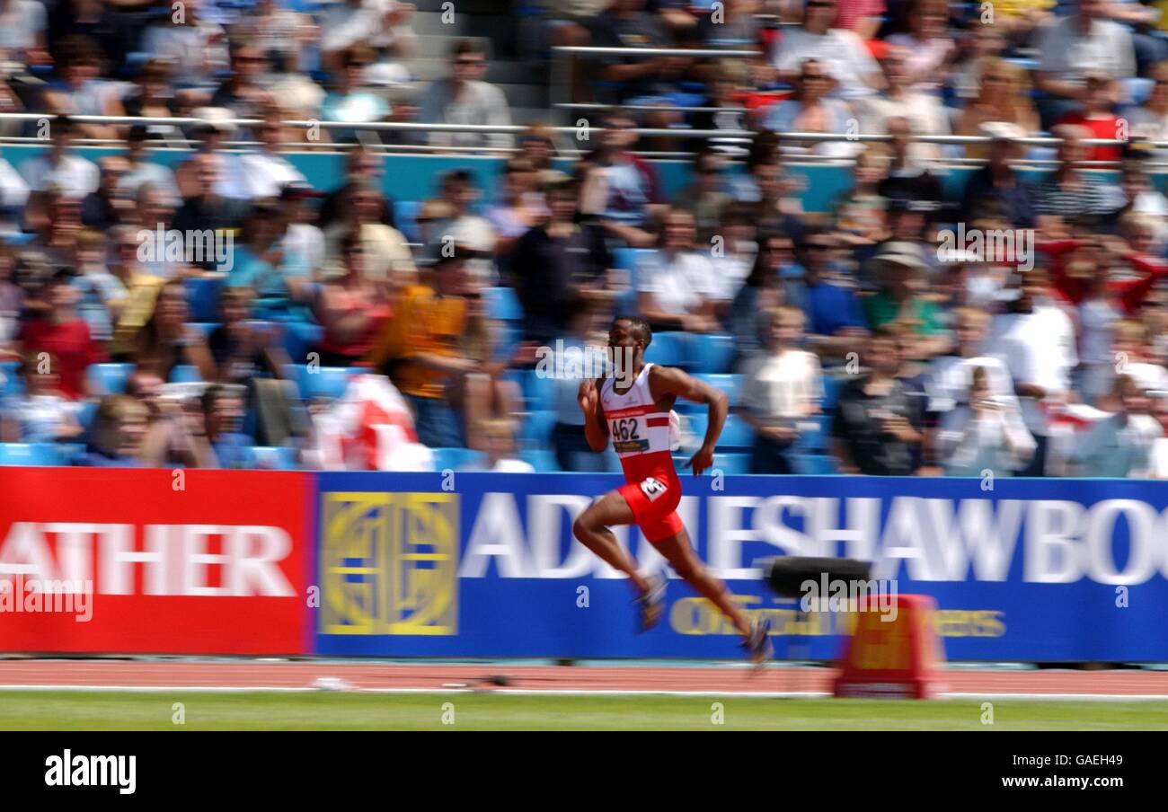 Manchester 2002 commonwealth games mens 400m hi-res stock photography ...