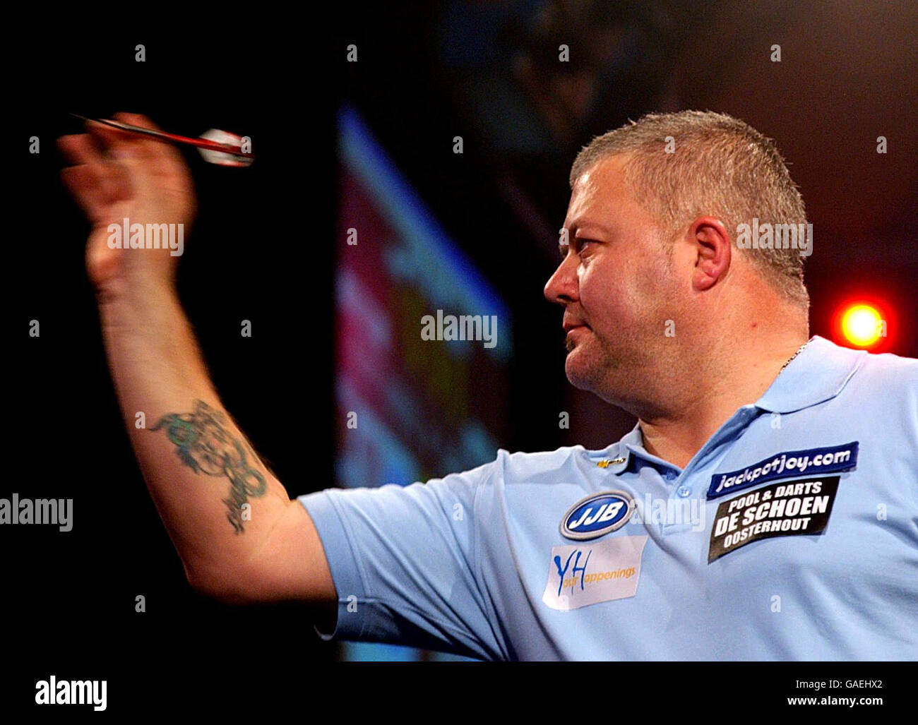 England's Darryl Fitton in action during the Winmau World Masters Final ...