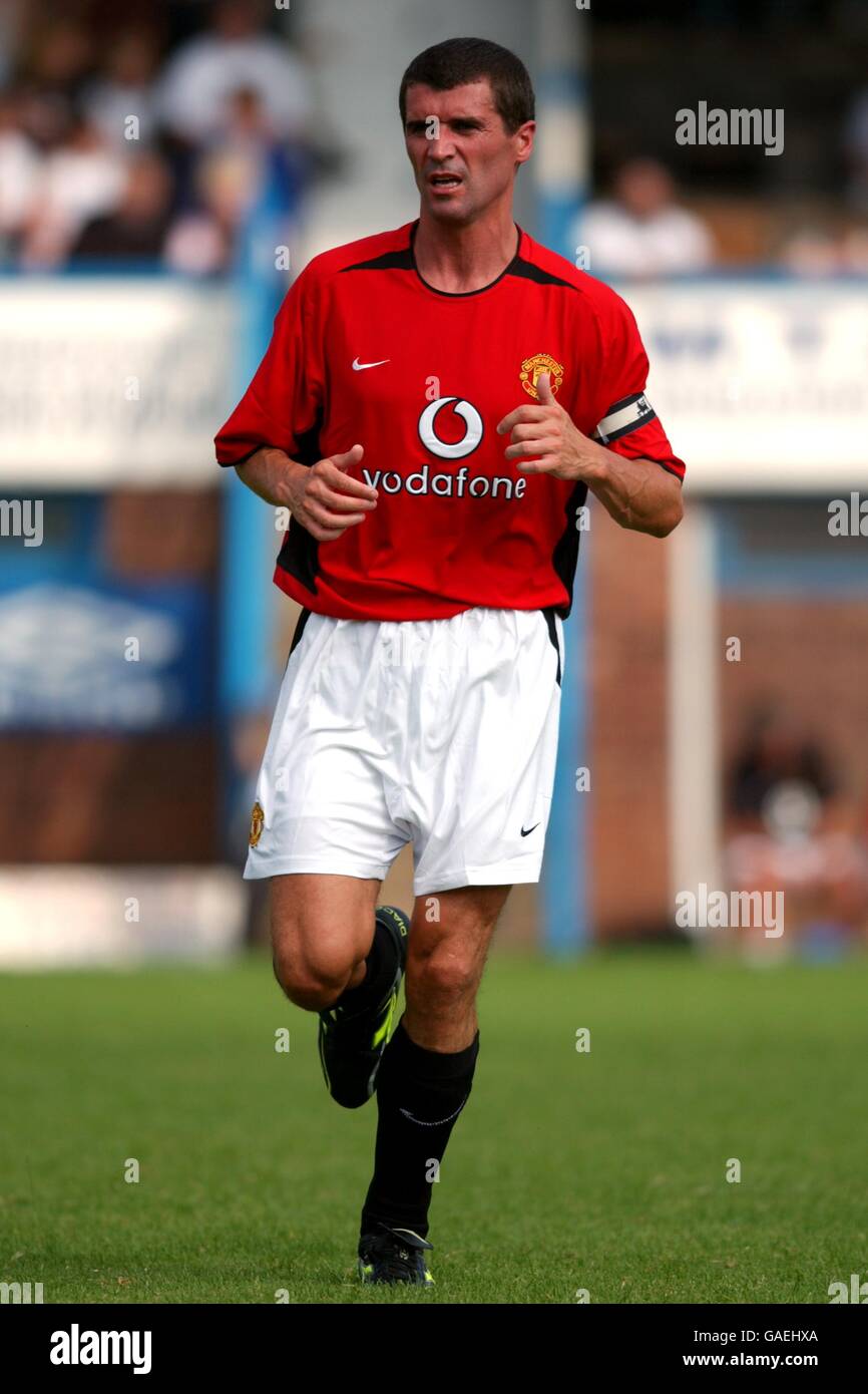 Manchester utd captain roy keane hi-res stock photography and images ...