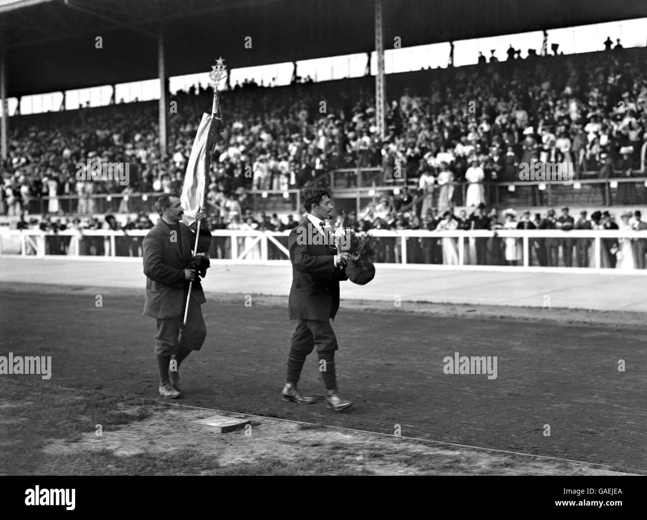 Summer Olympic Games 1908 - Athletics - White City Stadium Stock Photo ...