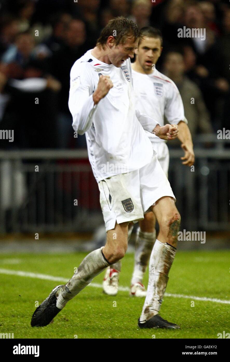 Bringing his side back on to level terms hi-res stock photography and ...