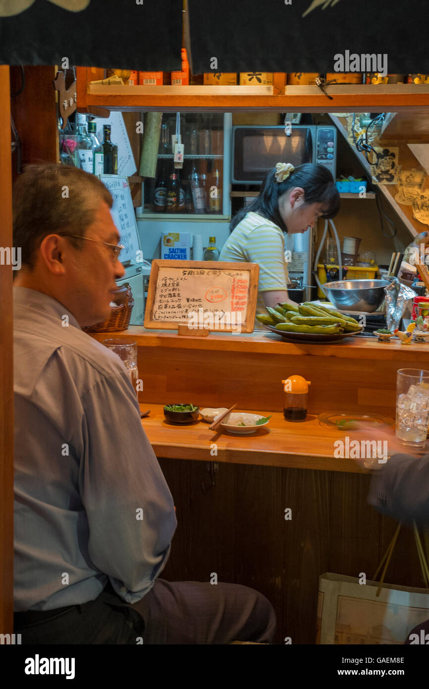Tokyo restaurant interior hi-res stock photography and images - Alamy