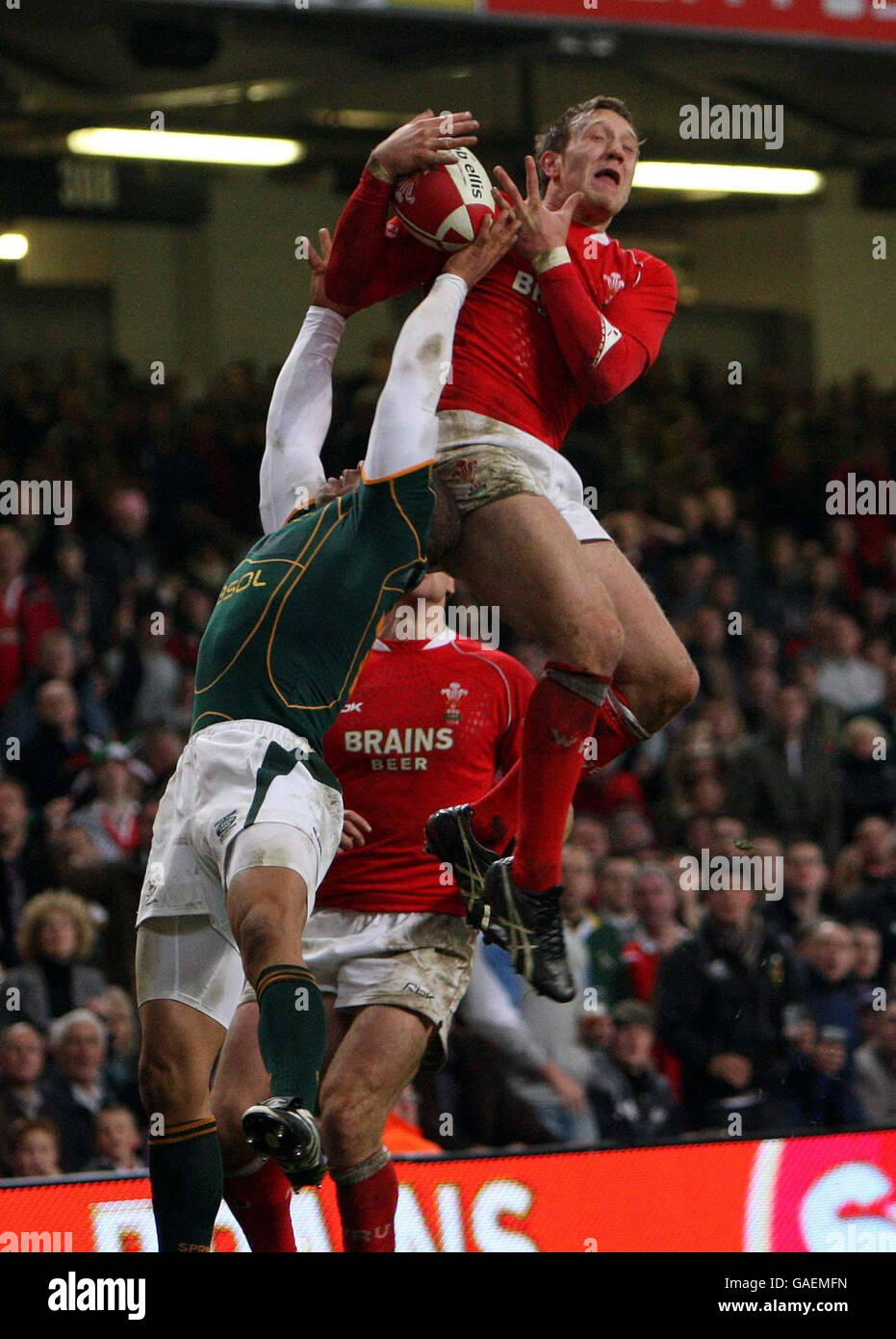Wales player debutante Morgan Stoddard out jumps JP Pietersen to gather ...