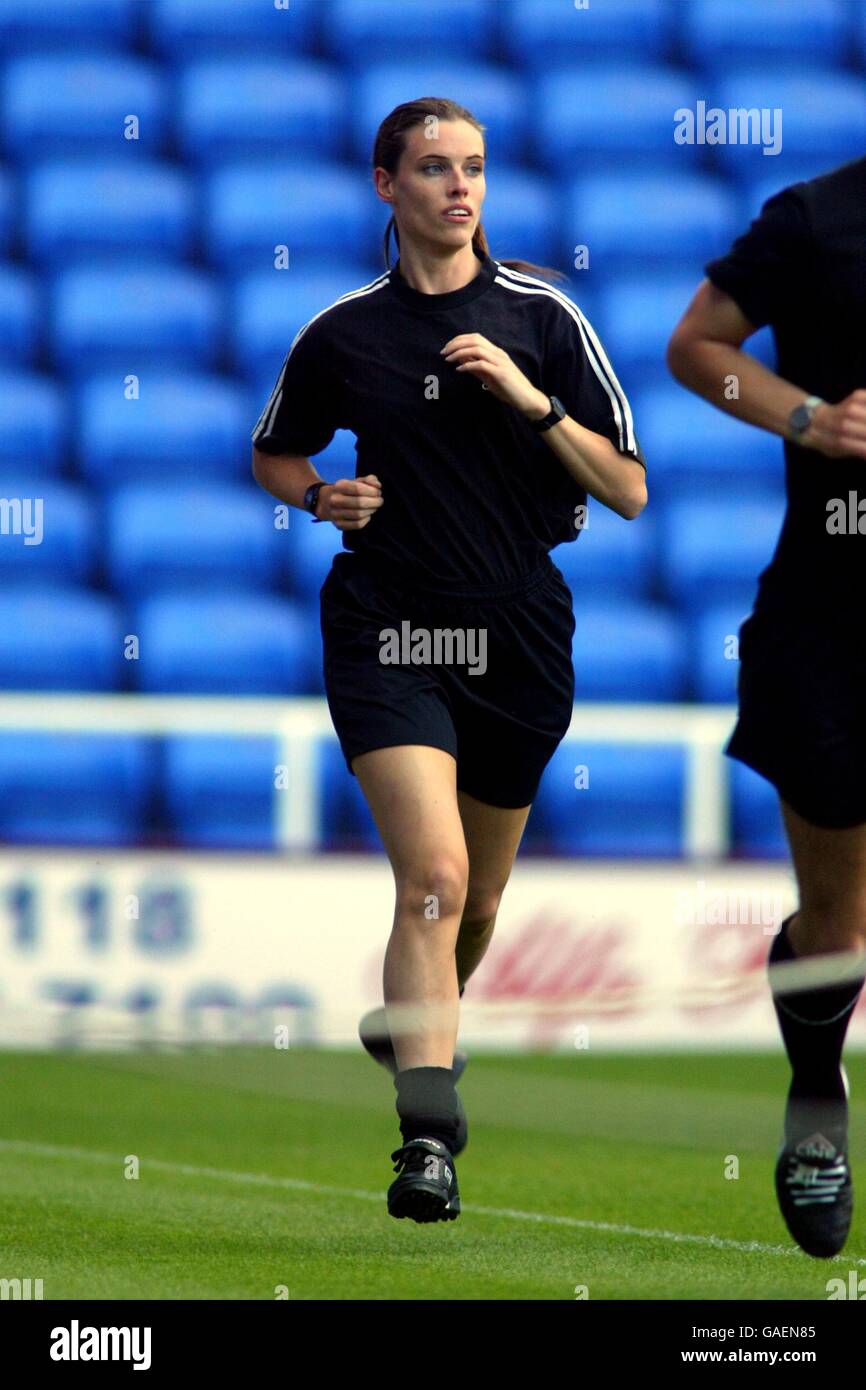 Soccer - Friendly - Reading v Charlton Athletic Stock Photo - Alamy