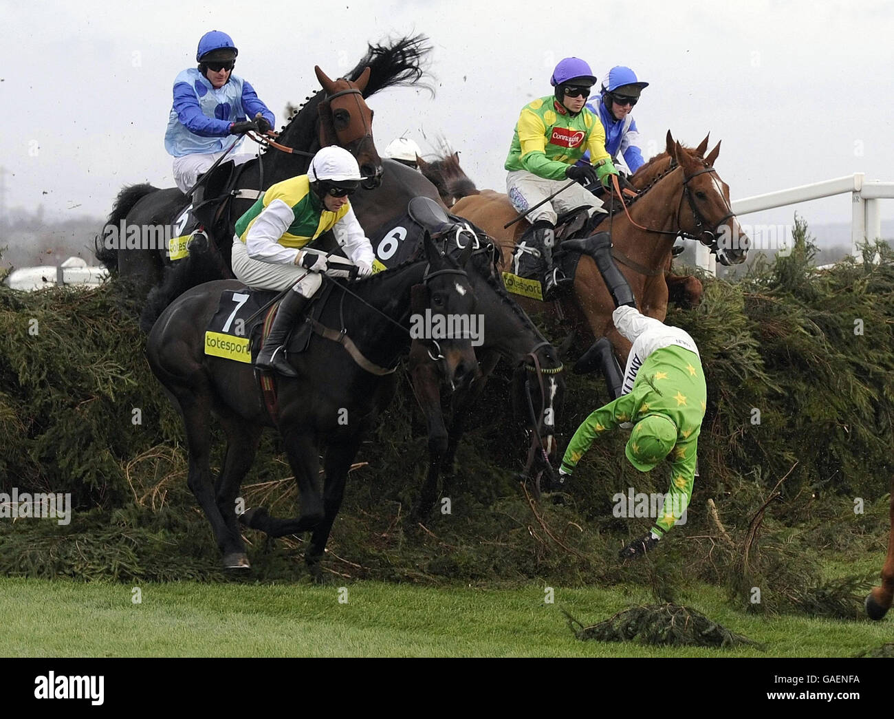 Horse Racing - Aintree Racecourse Stock Photo - Alamy