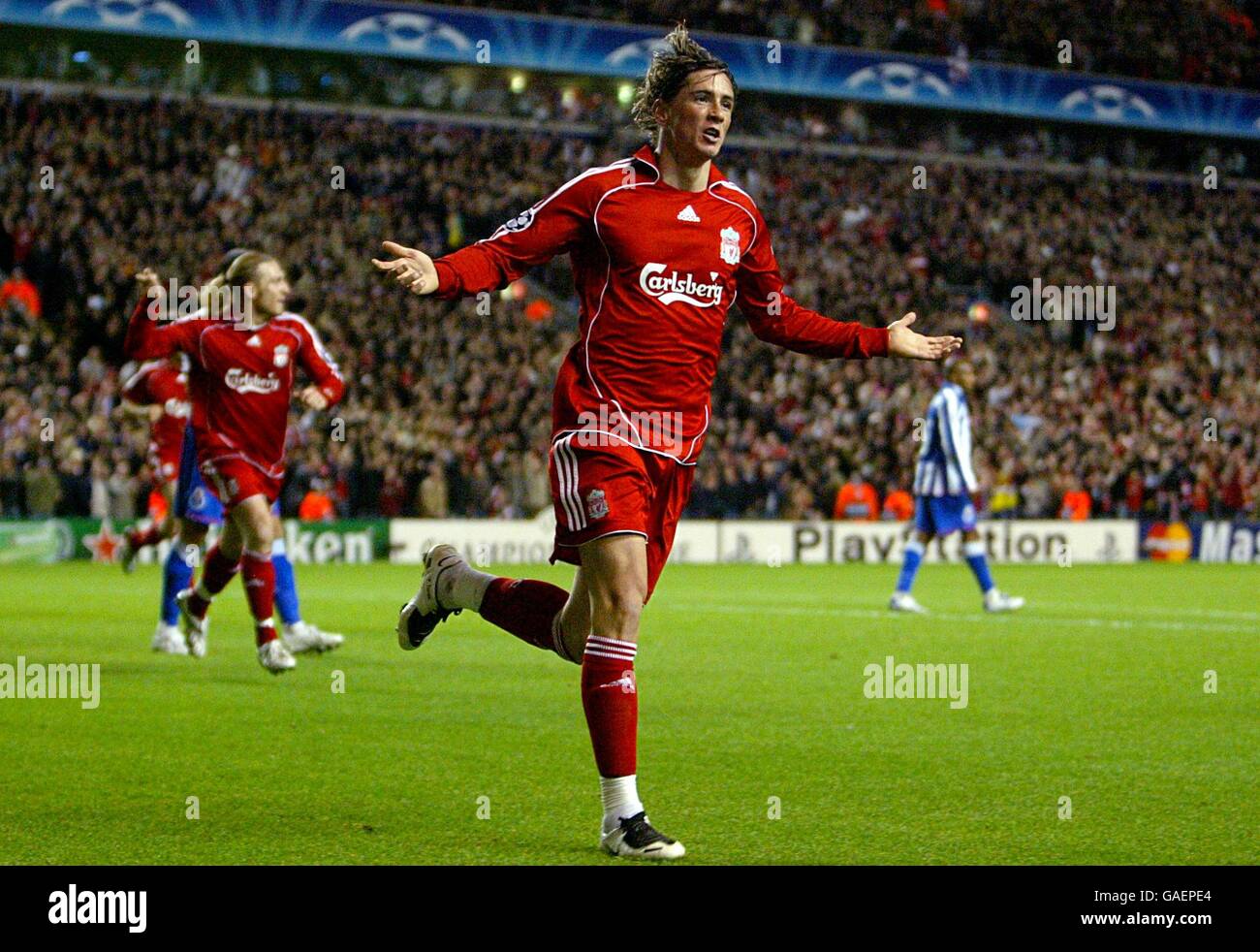Liverpools fernando torres celebrates scoring hi-res stock photography ...