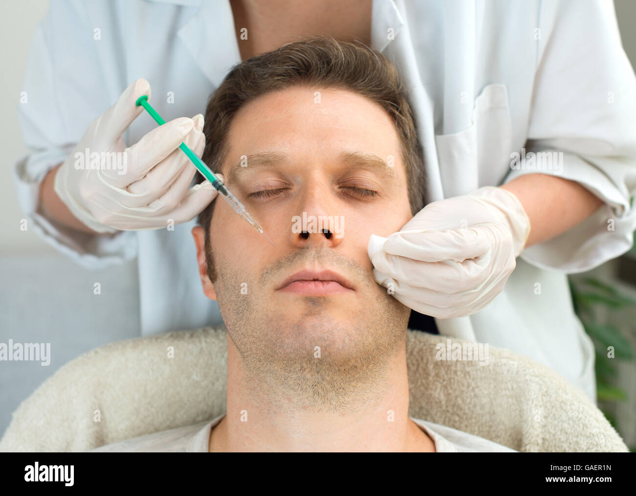 Plastic surgery cosmetic botox injection hi-res stock photography and ...