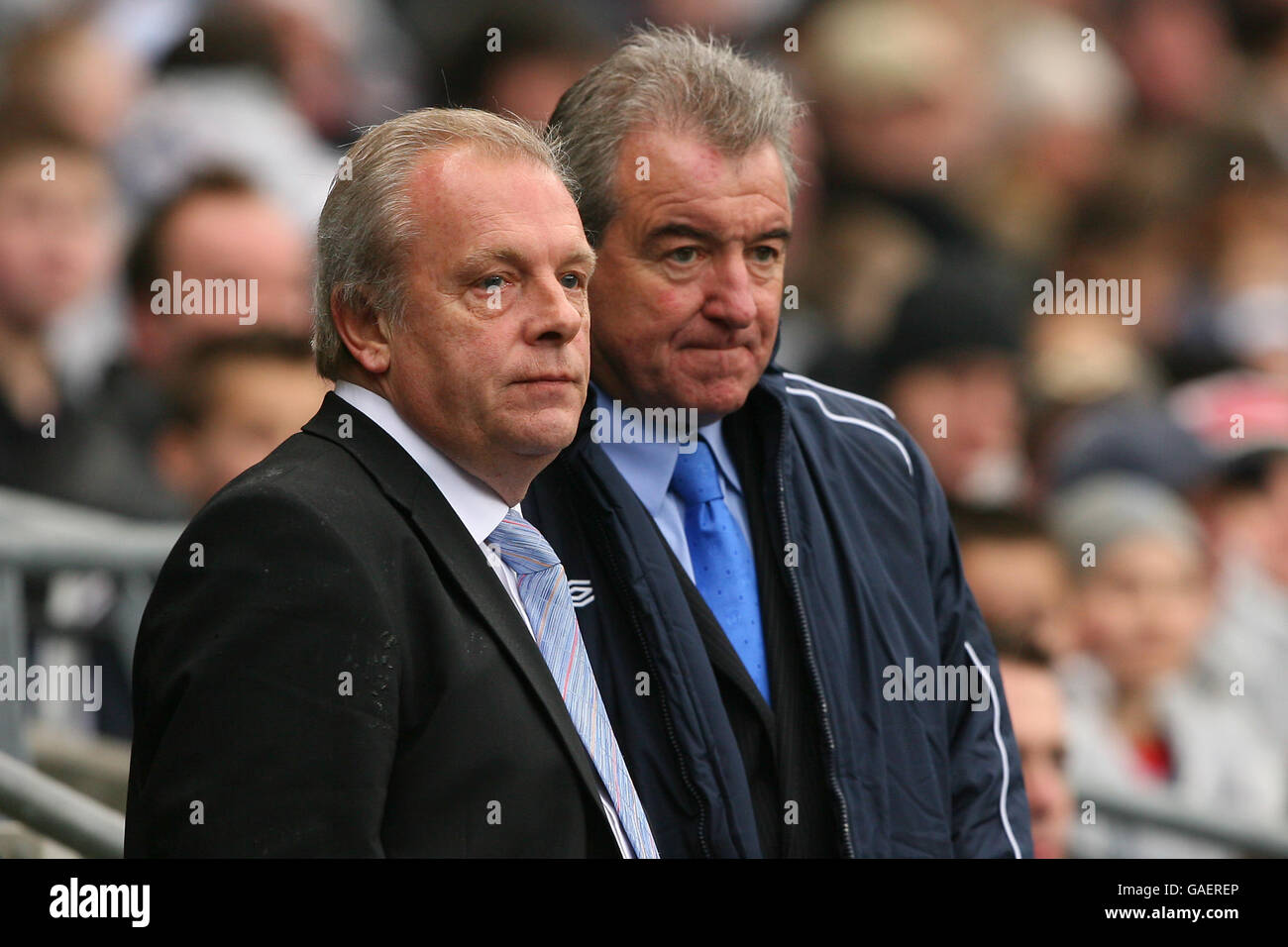 Terry venables england xi and gordon taylor hi-res stock photography ...