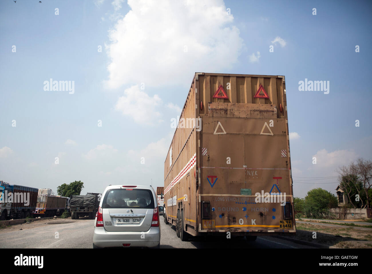 NH 48, National Highway 48 Stock Photo - Alamy